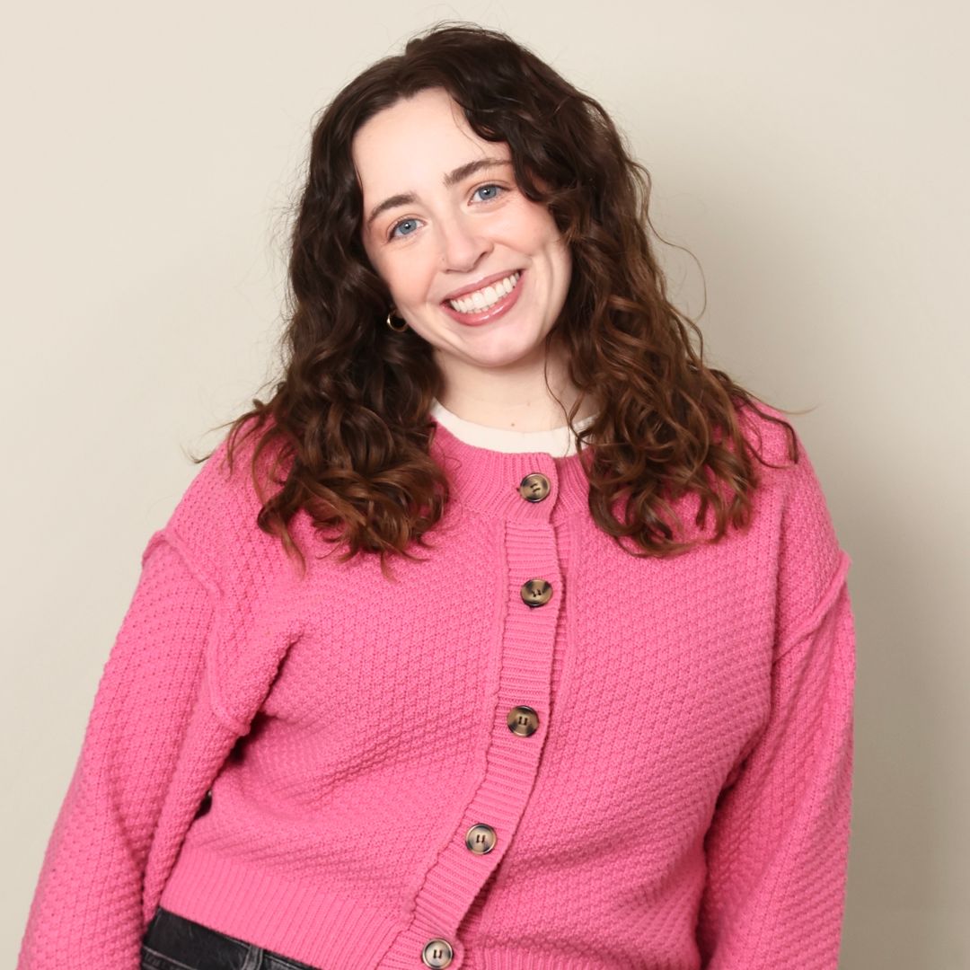 The Bear's Molly Gordon breaks silence on *those* Jeremy Allen White ...