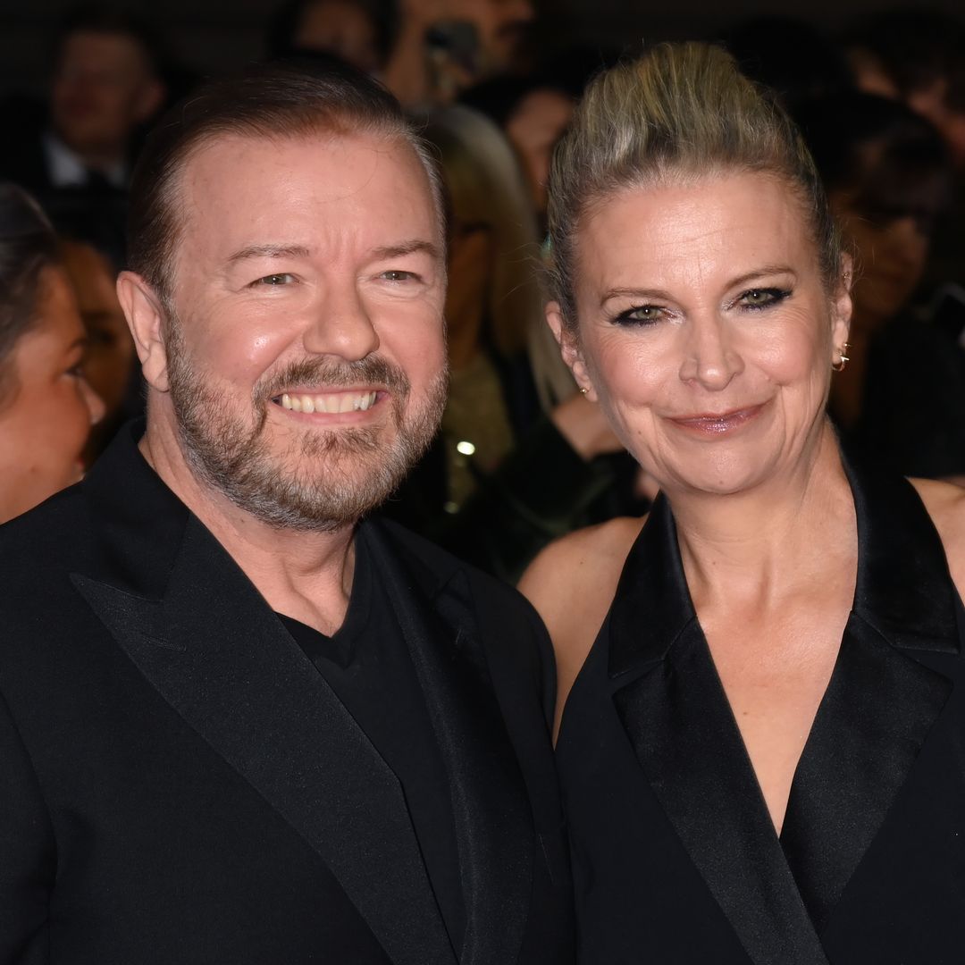 Inside Ricky Gervais and Jane Fallon's incredible NEON PINK kitchen ...