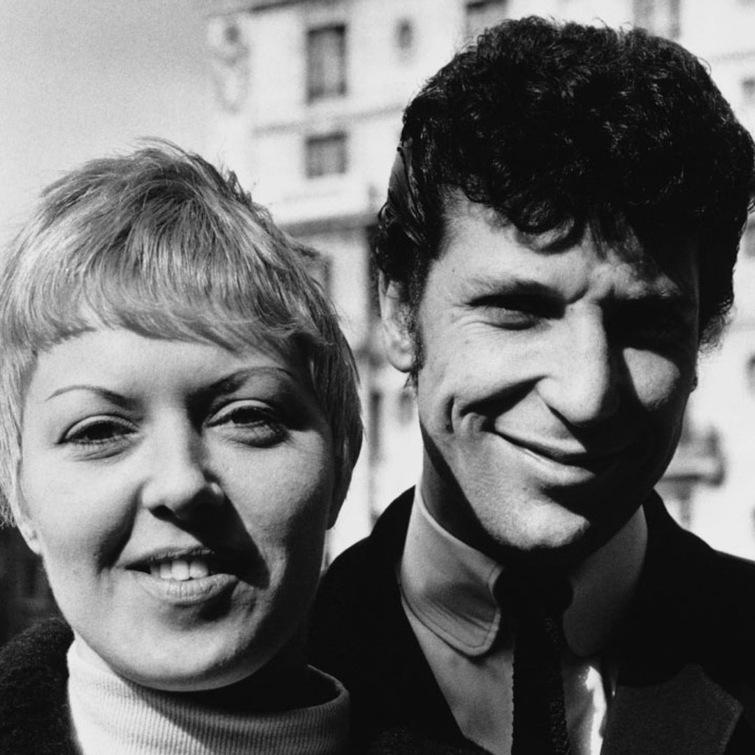 Sir Tom Jones: News On Welsh Singer & The Voice Judge's Music & Family