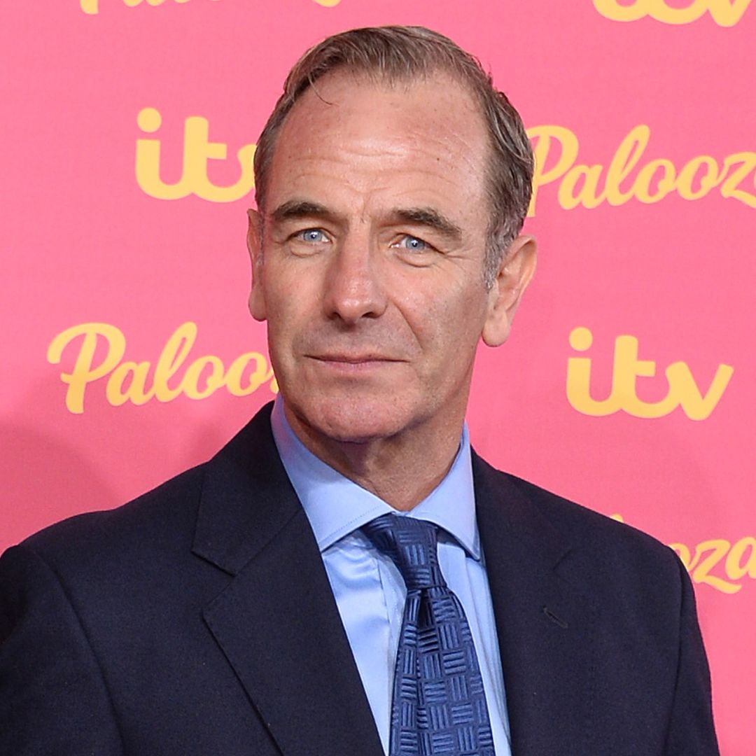 Robson Green's 'tough' dad's shocking reaction to childhood bully | HELLO!