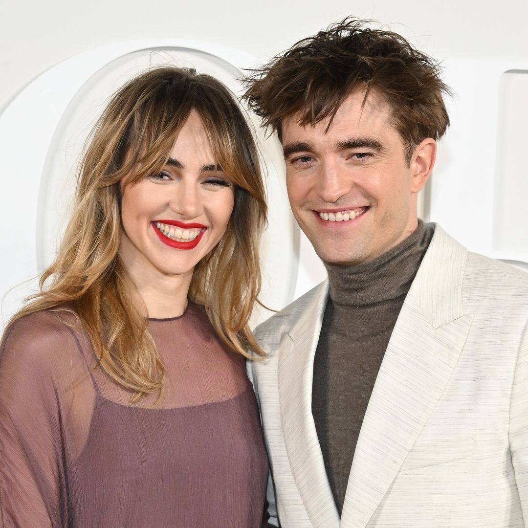 Suki Waterhouse and Robert Pattinson's baby girl has hair like her mom ...