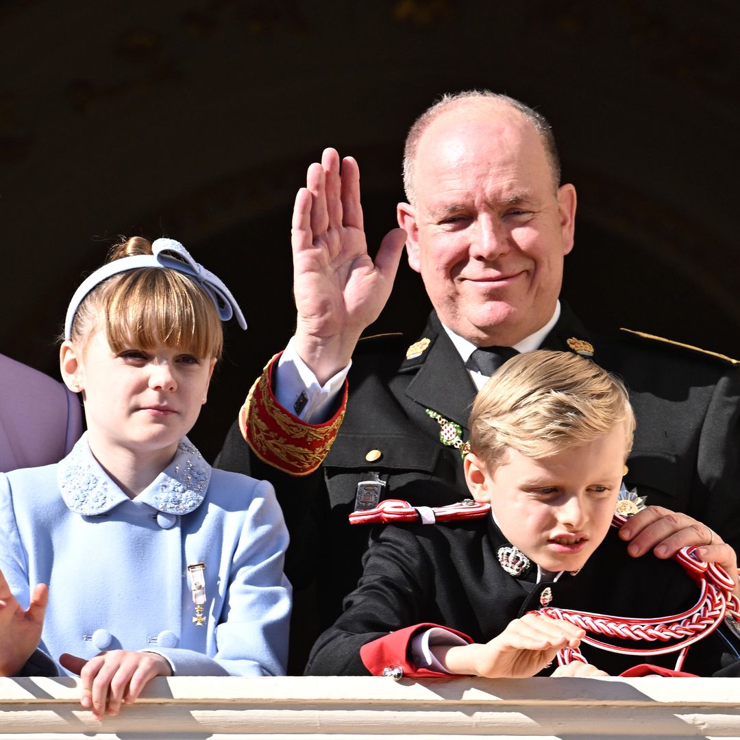 HELLO! Canada edition: Daily news, Celebrity, fashion and beauty