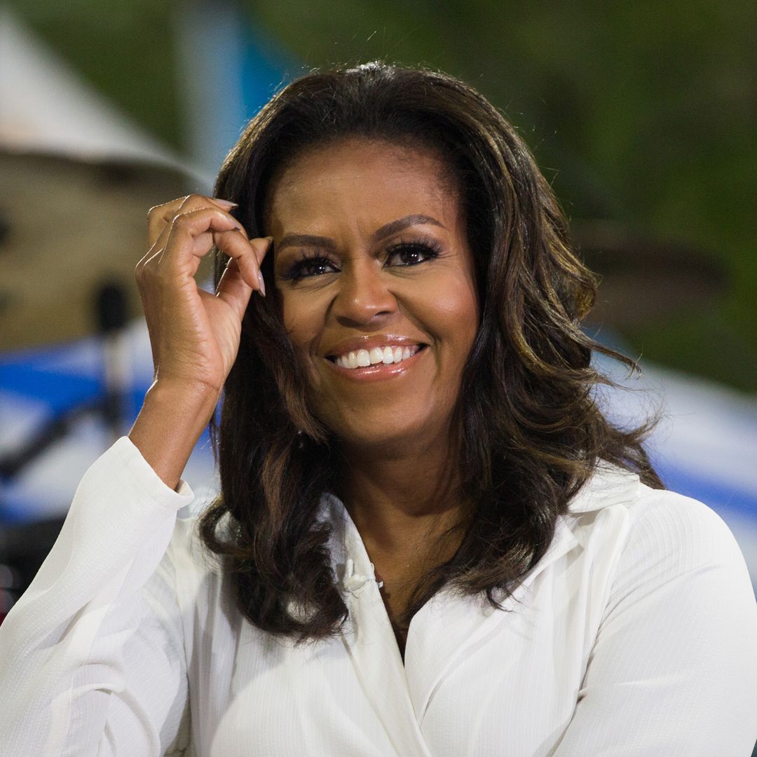 Michelle Obama and George W. Bush reunite and the photos are everything ...