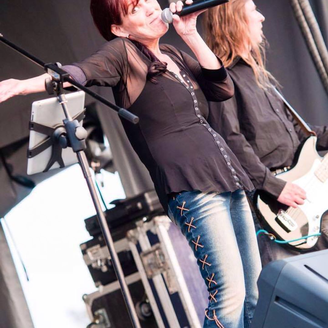 Meet Jim Carrey's 3 siblings John, Patricia and Rita, plus their family ...