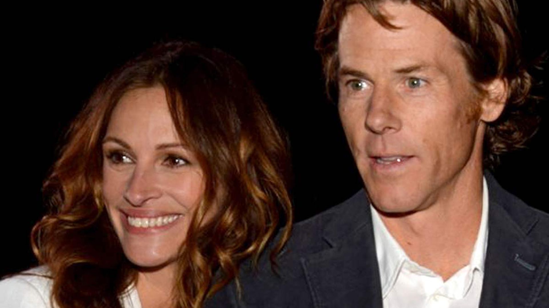 Julia Roberts makes extremely rare comment about marriage to Danny ...
