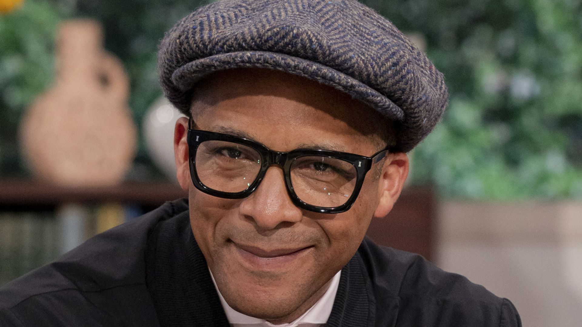 Jay Blades' bride Lisa's dazzling wedding gift made by The Repair Shop ...