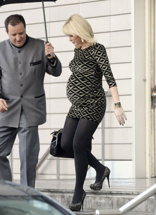 Amanda Holden baby: Complications as the star gives birth to a baby ...