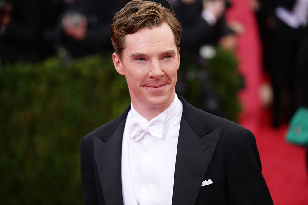 Benedict Cumberbatch makes his debut on stage as Hamlet | HELLO!