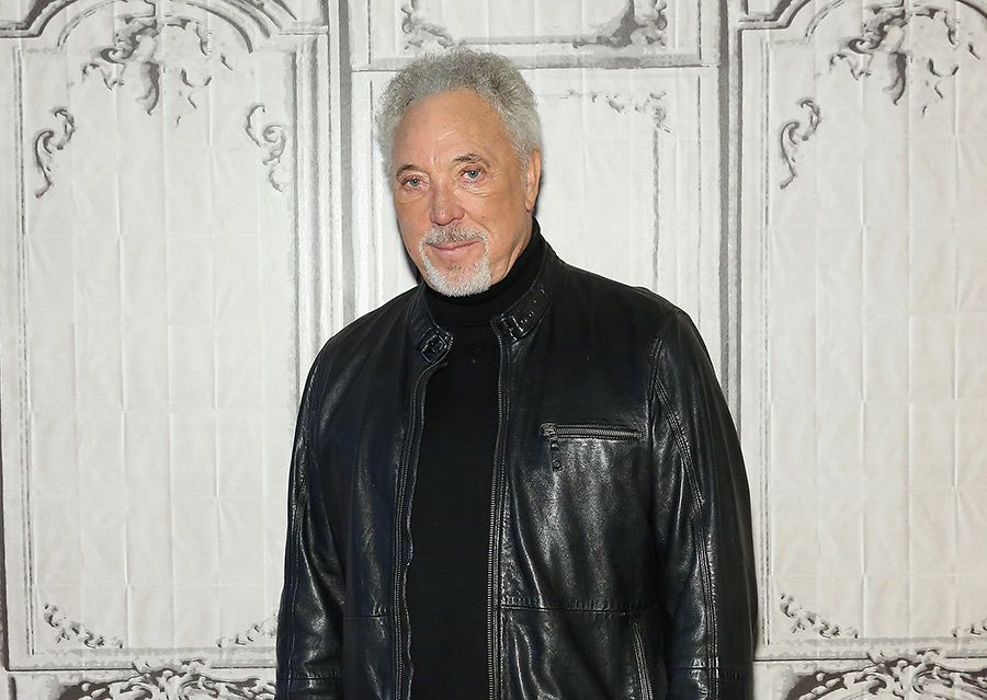 Sir Tom Jones thanks fans following his wife's death | HELLO!