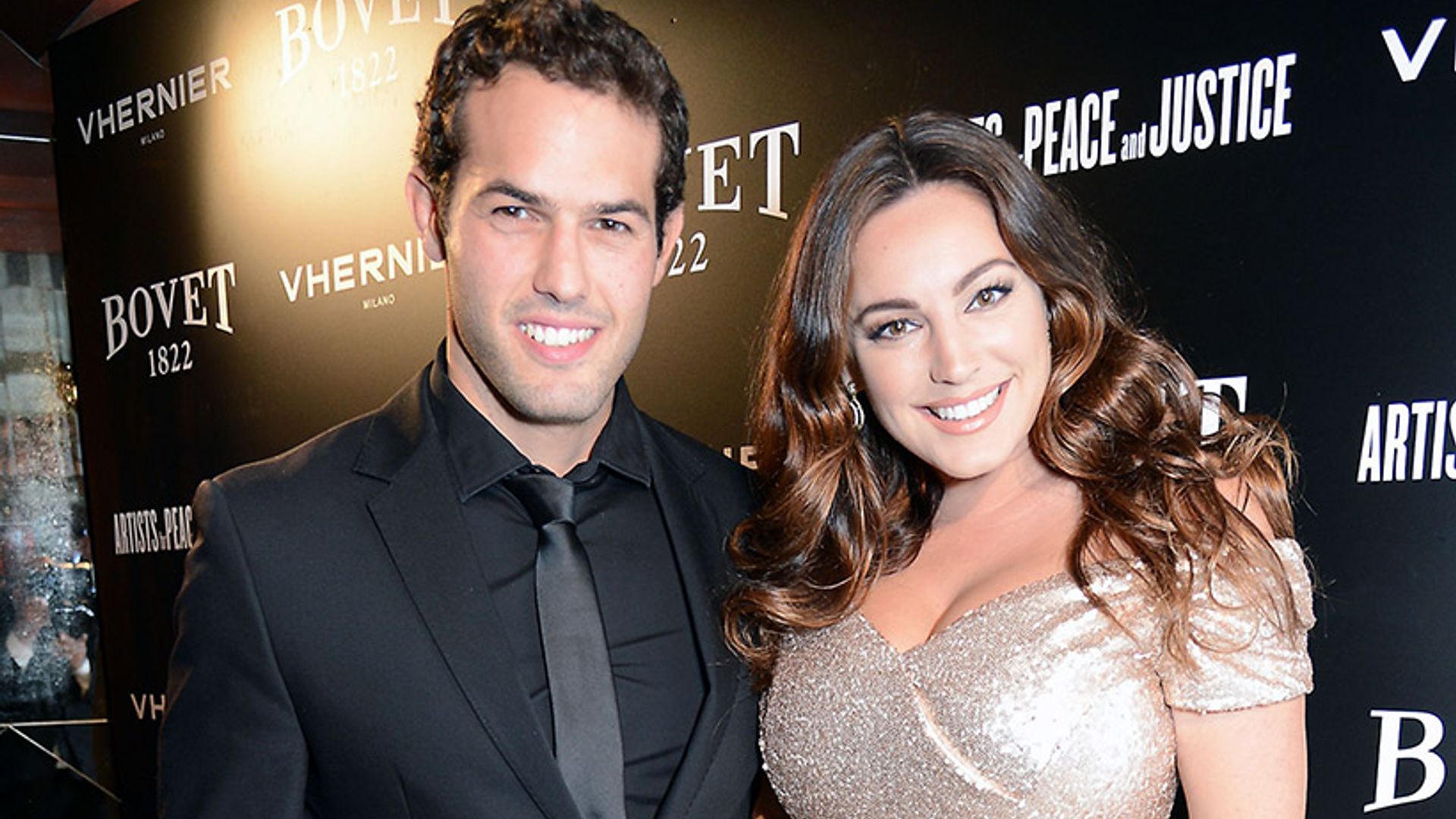 Kelly Brook sparks wedding rumours | HELLO! Kelly Brook sparks wedding rumours | HELLO!