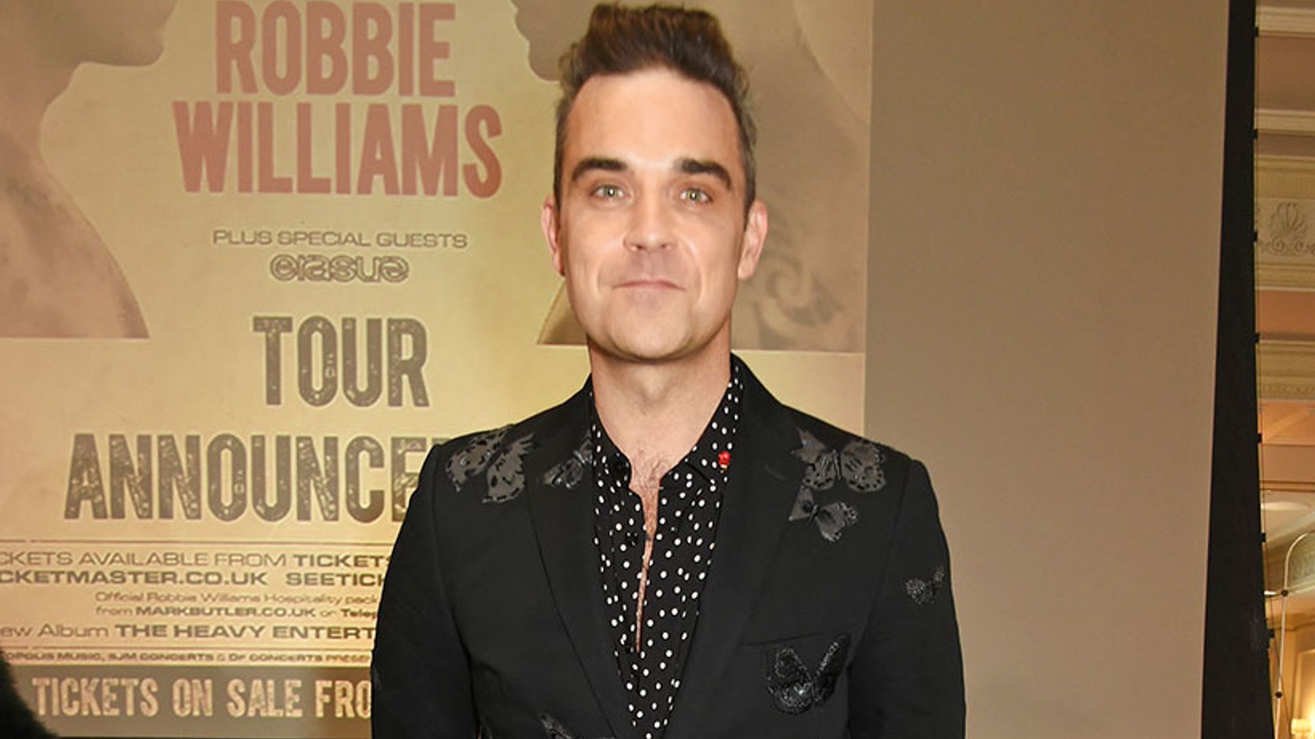 Robbie Williams reveals struggle with 'night eating' | HELLO!