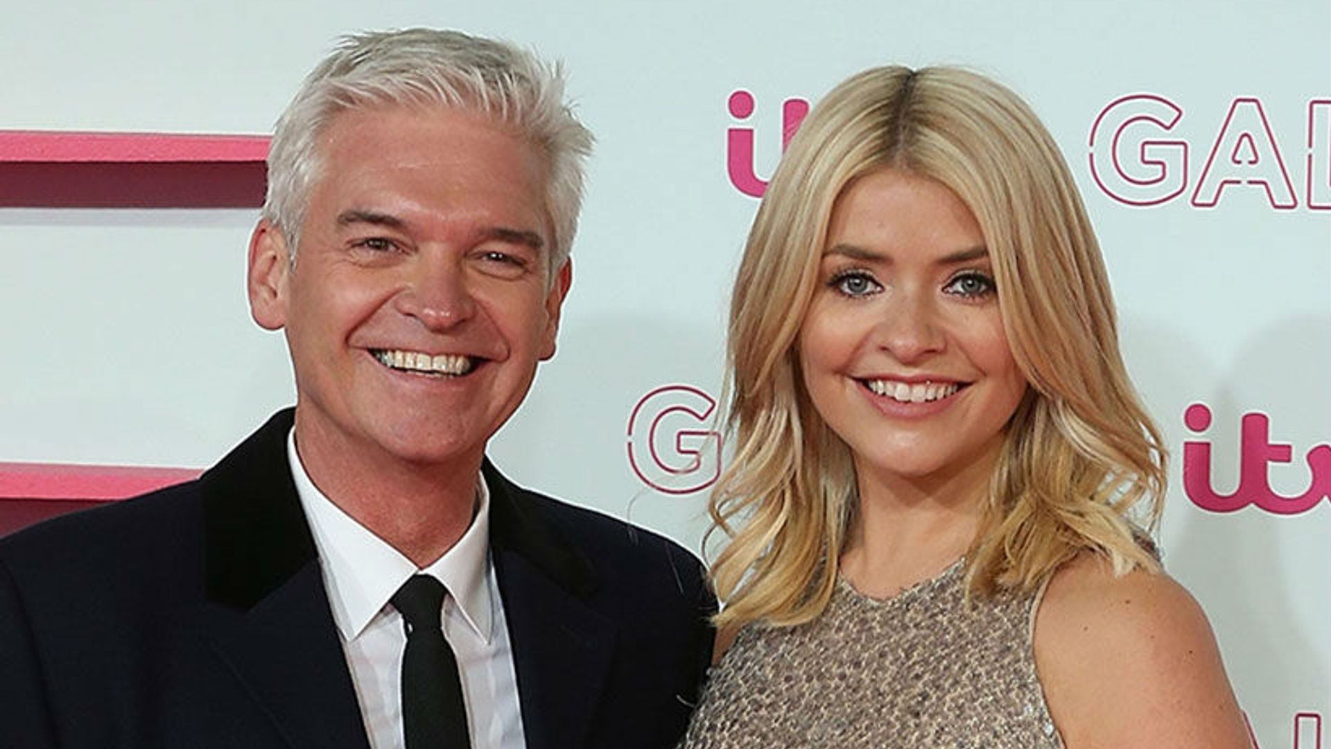 Phillip Schofield brings Gordon the Gopher back from retirement - and ...