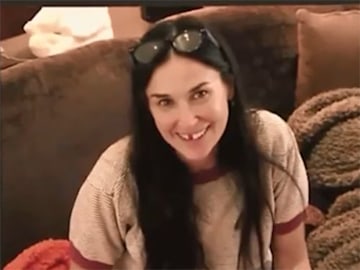 Demi Moore lost two front teeth through stress | HELLO!