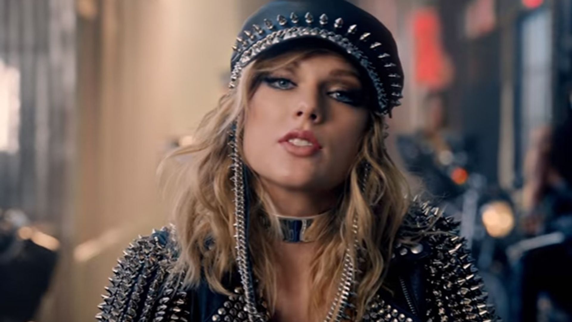 Taylor Swift's new music video: All of the hidden messages | HELLO!