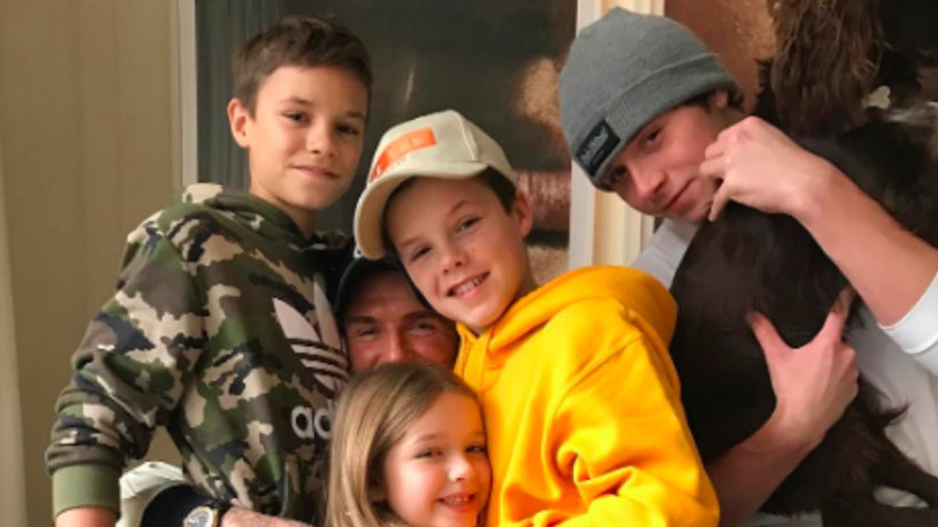 David Beckham looks just like Harper and Cruz in throwback photo | HELLO!