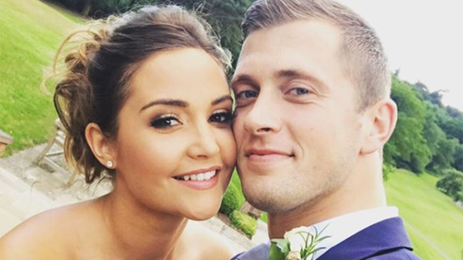 Dan Osborne and Jacqueline Jossa spotted without wedding rings | HELLO!
