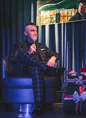 Robbie Williams announces exciting Christmas news – and fans are going ...