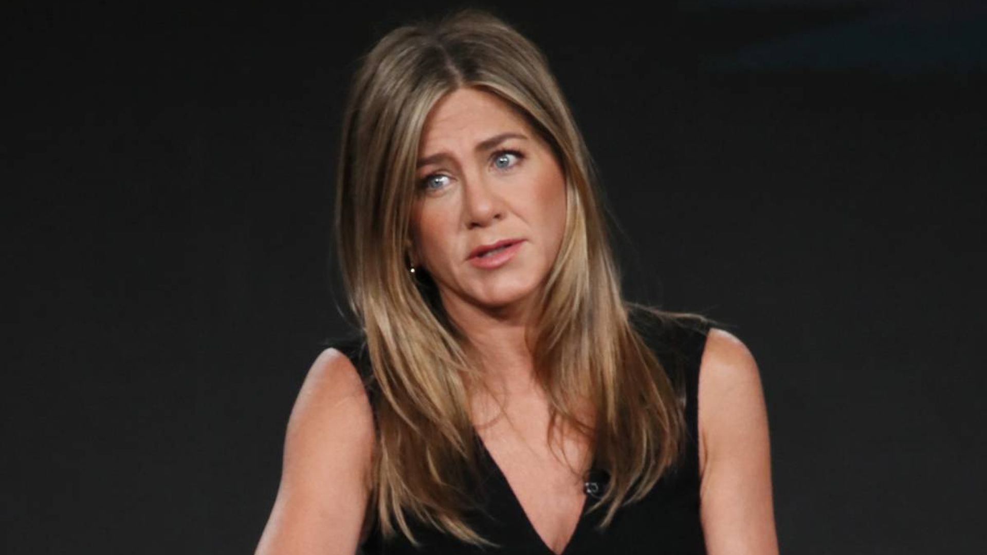 Jennifer Aniston sends emotional message amid coronavirus pandemic | HELLO!