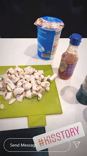 Peter Andre grovels to wife Emily with romantic dinner after Theo's ...