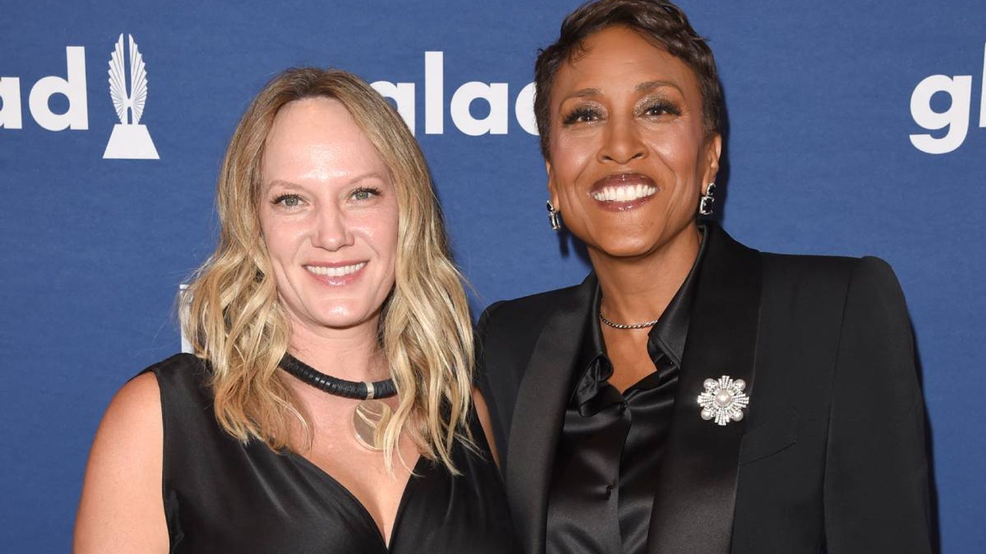 Robin Roberts reveals sweet photo of partner Amber inside GMA dressing ...
