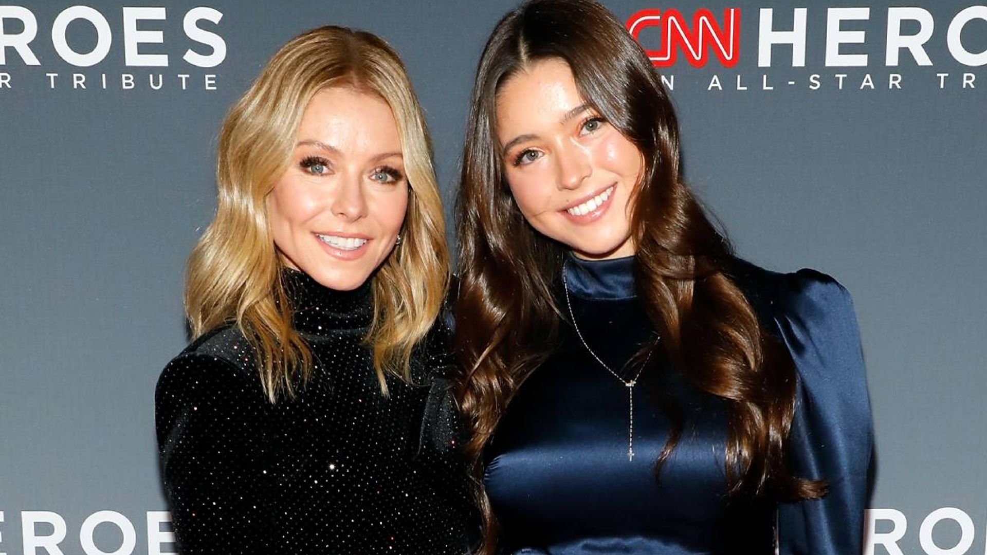 Kelly Ripa and daughter Lola have best reaction during family reunion ...