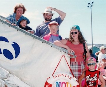 Rebel Wilson's family throwback photo will make your day | HELLO!