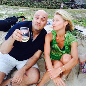 Kelly Ripa looks stunning in celebratory beach photo to mark special ...