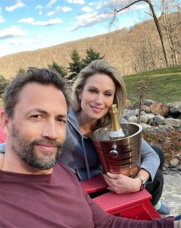GMA's Amy Robach and husband are seriously couple goals in romantic ...