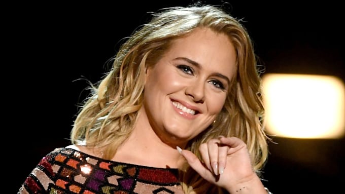 Adele reveals gorgeous new picture highlighting her stunning ...