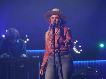 Miranda Lambert shares surprising news with fans ahead of CMA ...