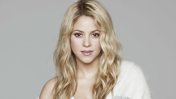 Shakira bares it all in daring photo as she celebrates incredible ...