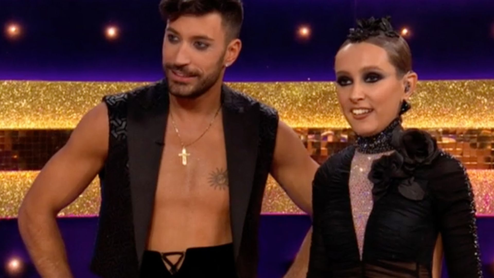 Strictly fans worry for Rose Ayling-Ellis after passionate performance ...