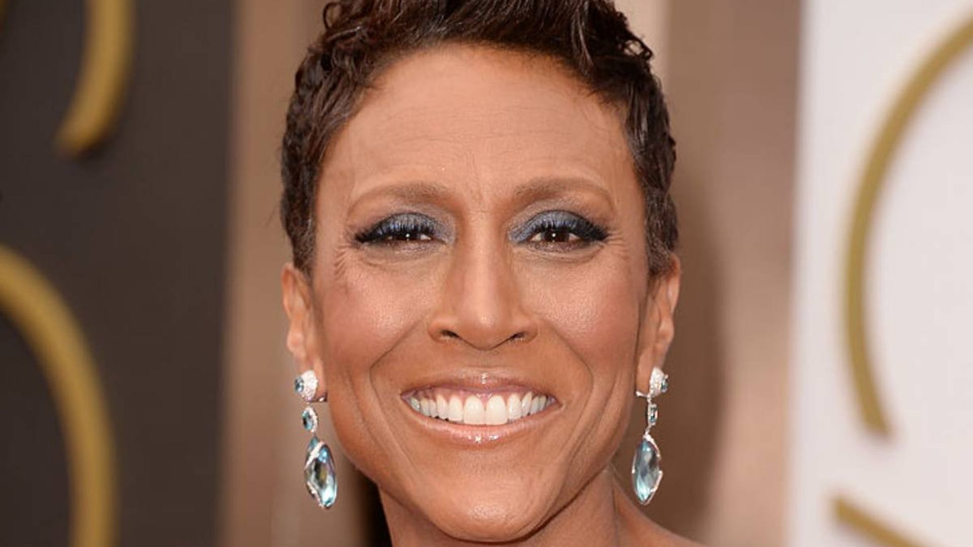 GMA's Robin Roberts joined by someone special in never-before-seen ...
