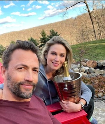 GMA's Amy Robach' rare family photo with extraordinarily youthful mom ...