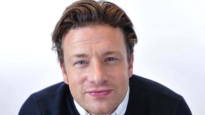 Jamie Oliver fans go wild for his 'Sean Connery lookalike' dad as he ...