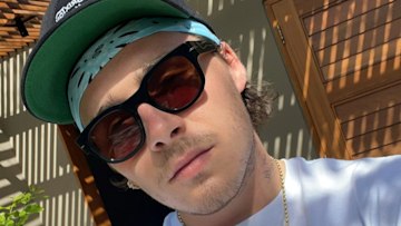 Brooklyn Beckham celebrates birthday with cake that has to be seen to ...