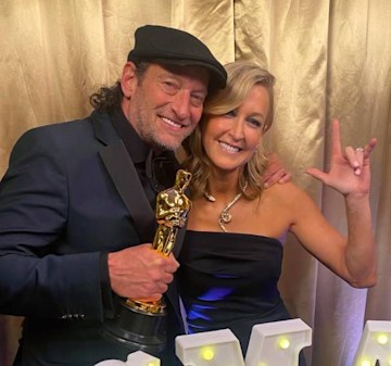 GMA's Lara Spencer delights fans with exclusive behind-the-scenes ...