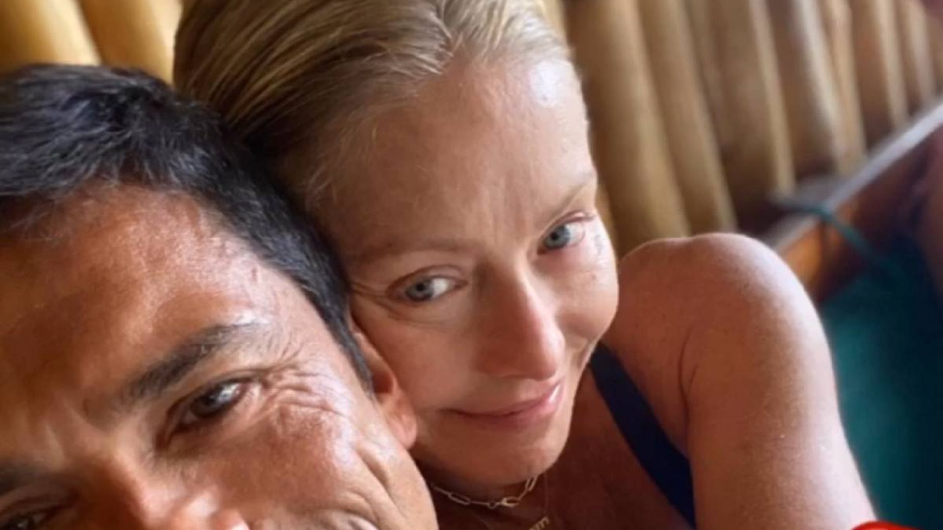 Kelly Ripa wows in jaw-dropping bikini photo on the beach to mark ...