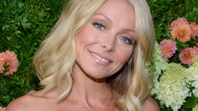 Kelly Ripa's shock confession about her age sparks strong reaction from ...