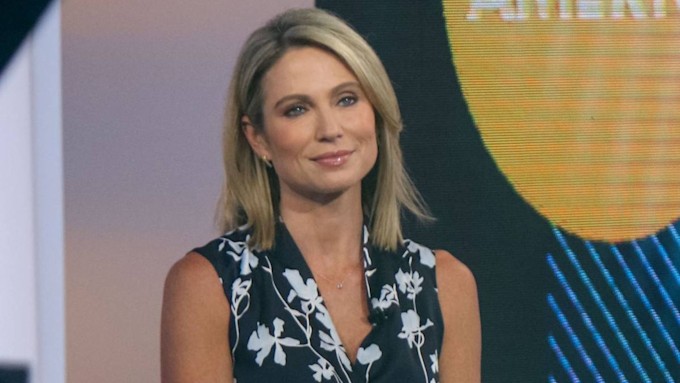 GMA Amy Robach impresses fans with stunning beach photos after 'rocky ...