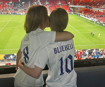 Geri Horner stuns fans with rare photo of lookalike daughter Bluebell ...