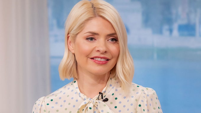 Holly Willoughby receives upsetting news with shock announcement ahead of This Morning return ...