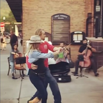 Goldie Hawn's rare heartwarming family video leaves fans noticing the ...