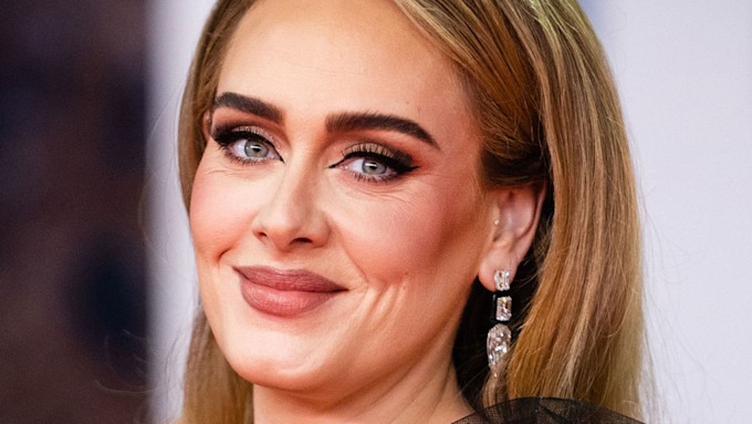 Adele stuns in figure-hugging leggings as she reveals feeling 'highly ...