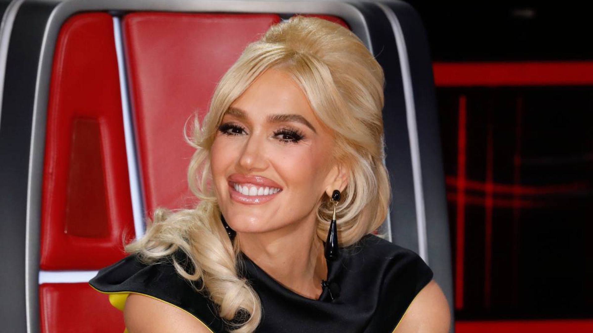 Gwen Stefanis Rarely Seen Lookalike Niece Takes After Her In New Modeling Photos For Famous