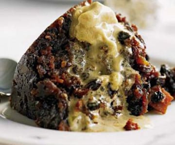 Make the perfect Christmas pudding on 'Stir up Sunday' | HELLO!