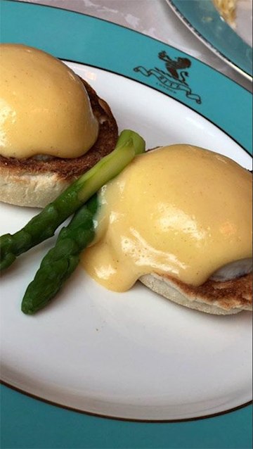 David Beckham treats his mum to breakfast at The Ritz | HELLO!