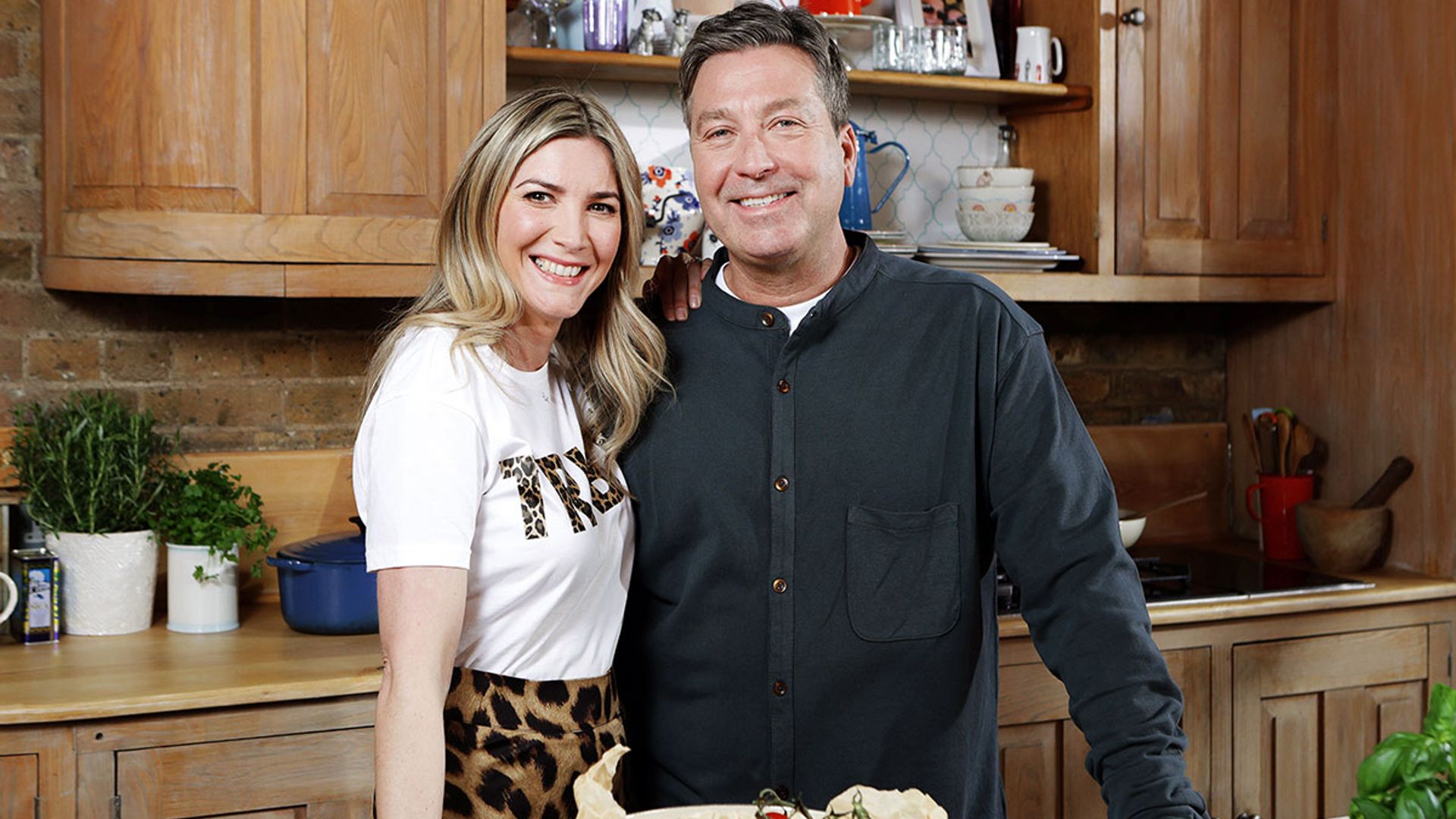Lisa Faulkner and John Torode's Rice Krispie chicken is a huge hit with ...