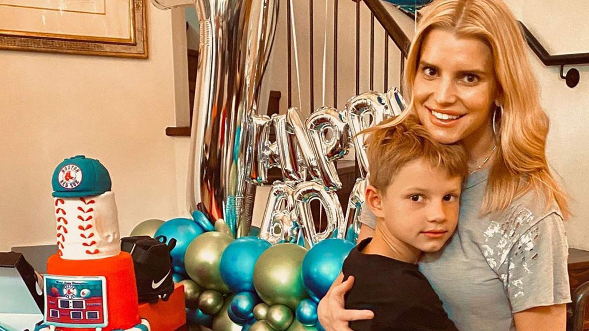 Jessica Simpson's son Ace's epic baseball birthday cake is a feast for ...