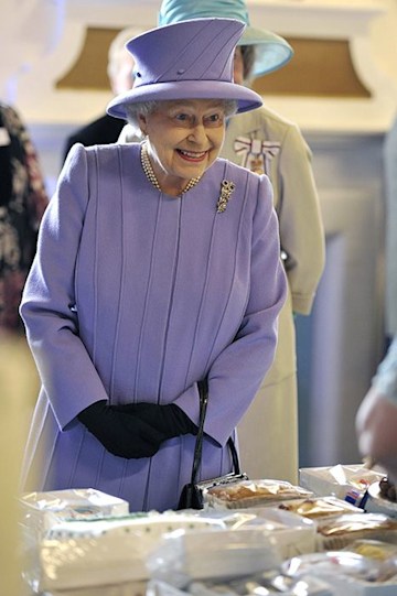 The Queen's preferred tastes at Buckingham Palace will surprise you ...